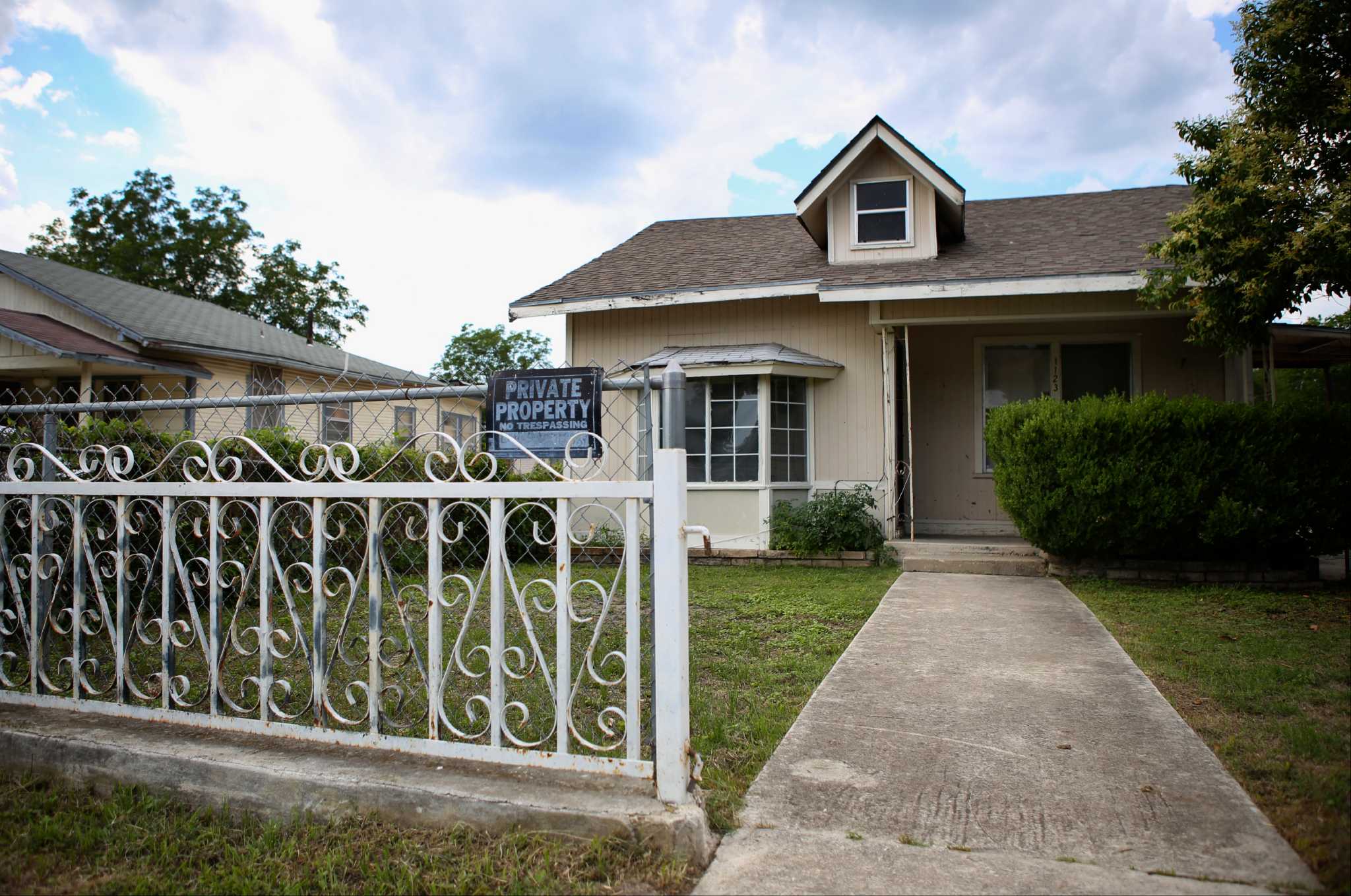 City seeks to close boarding home