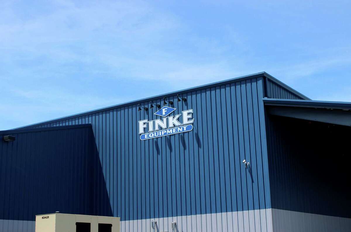 Photos: New Finke Equipment headquarters opens