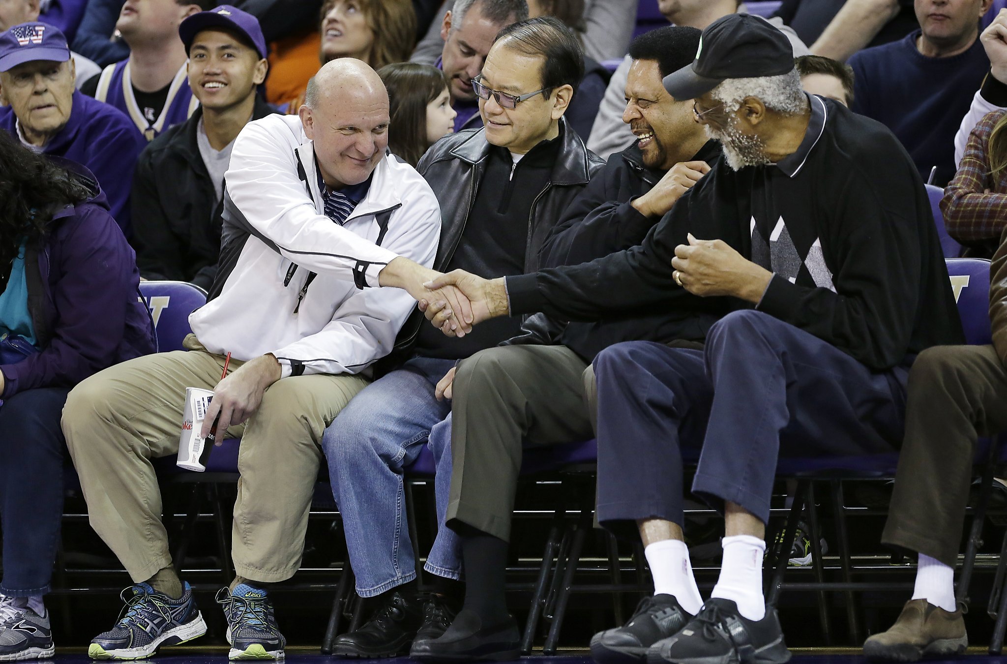Steve Ballmer now official owner of NBA's Clippers