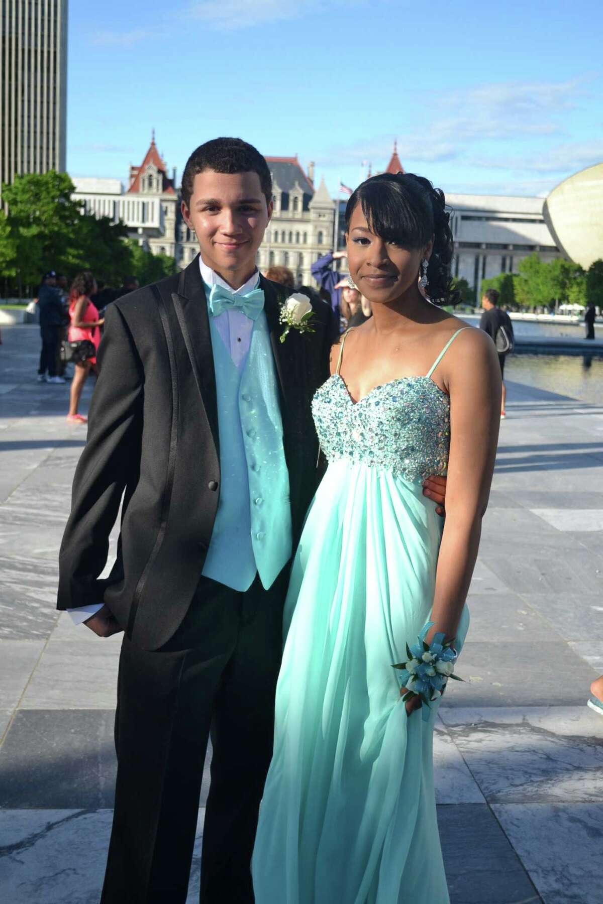 SEEN: 2014 Albany High School Prom