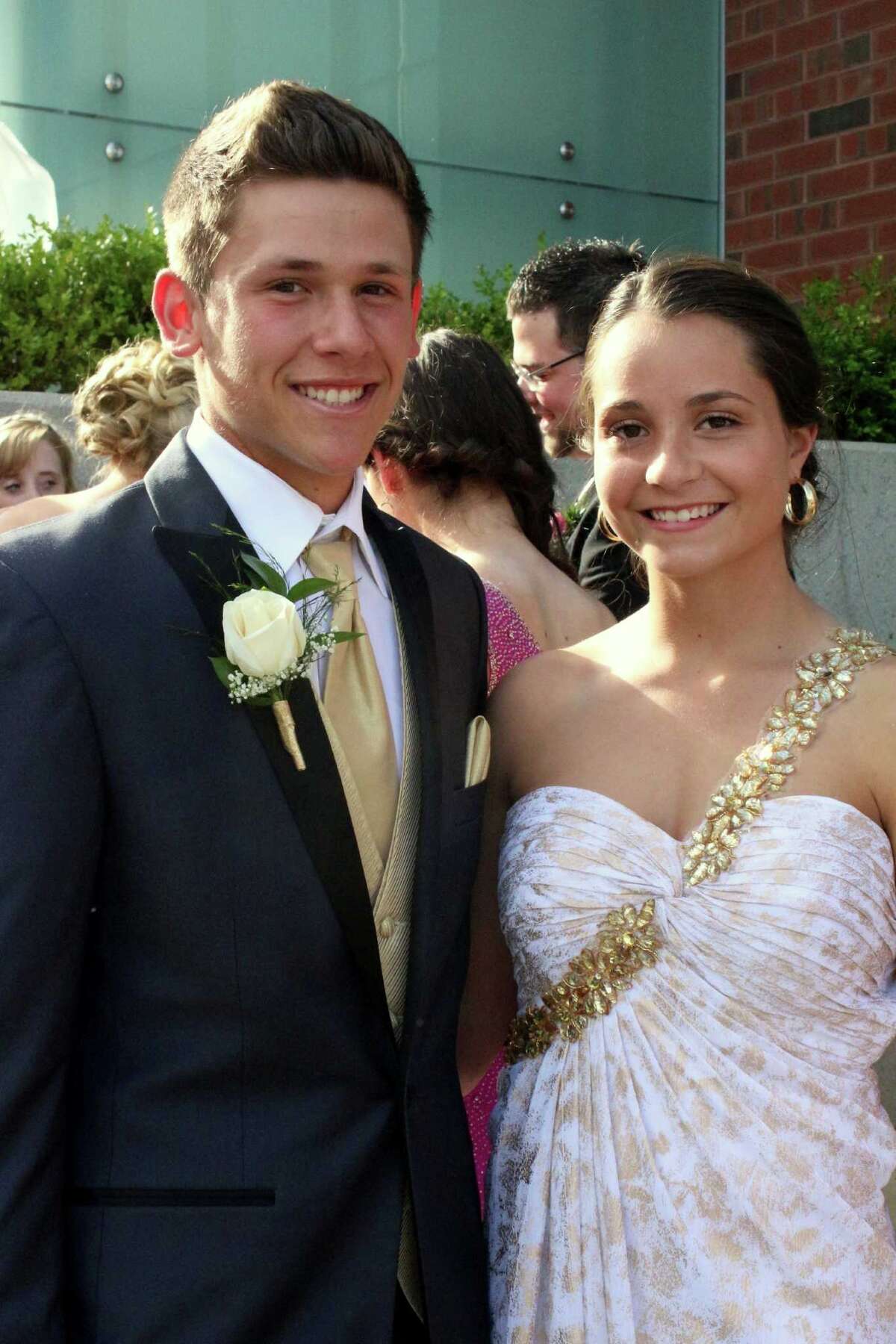 SEEN: 2014 Shenendehowa High School Prom