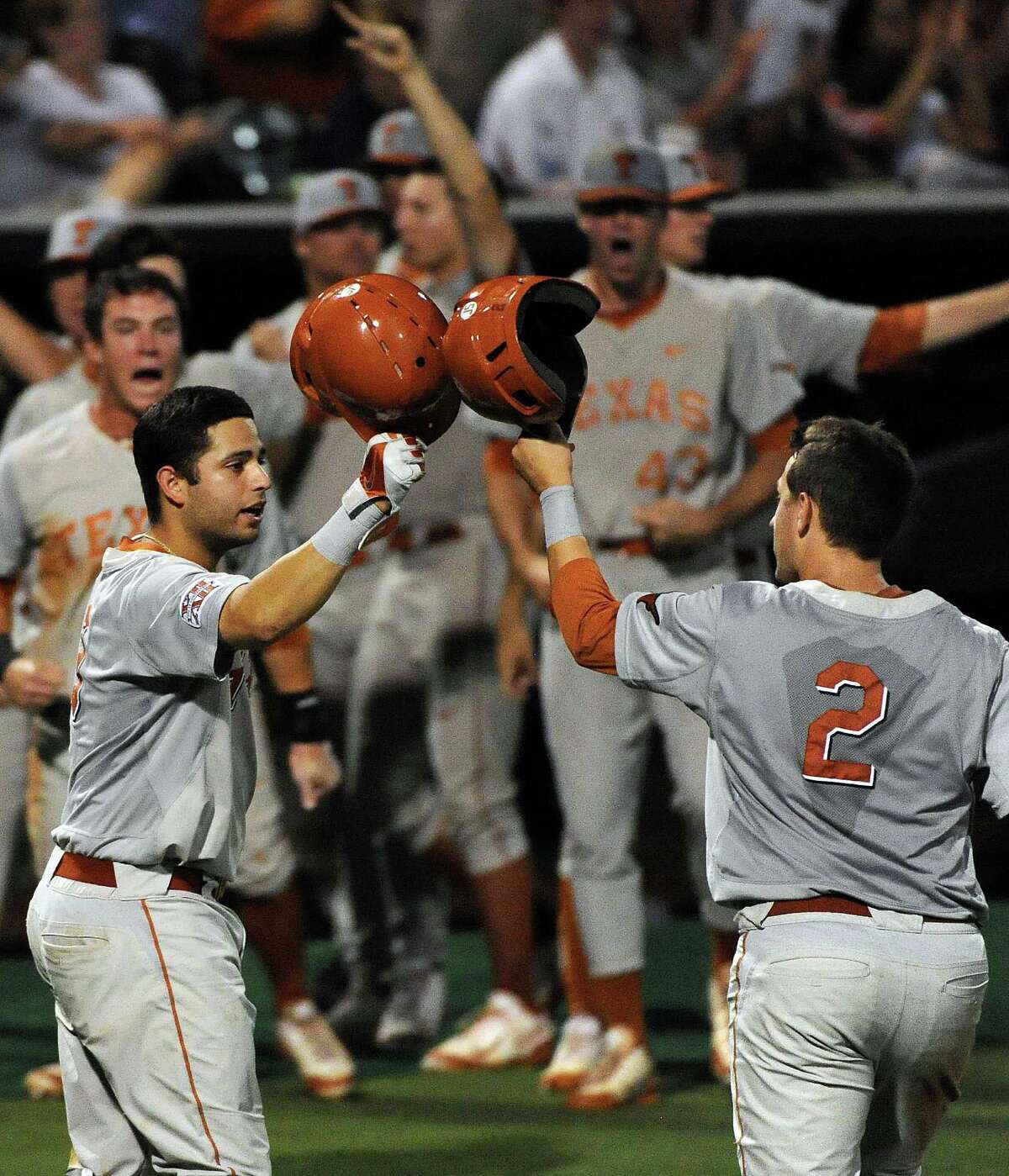 Texas edges Rice in extra innings