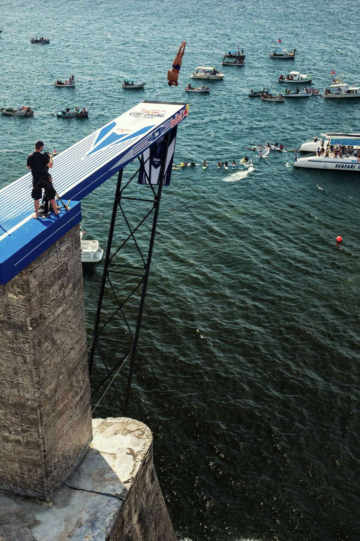 San Antonio diver to take quite a leap
