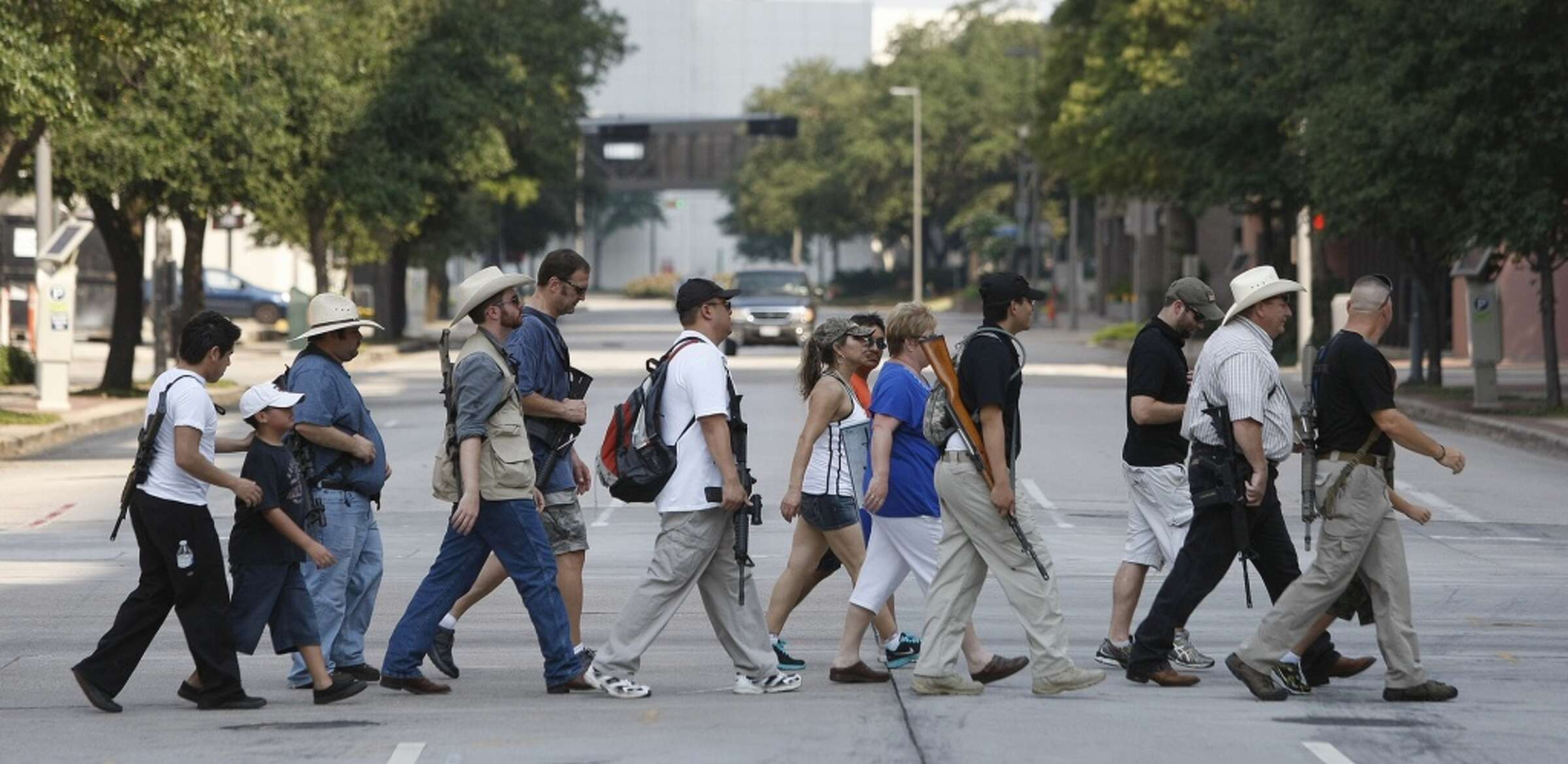Texas Open Carry gun advocate, Walmart worker clash over handgun in store