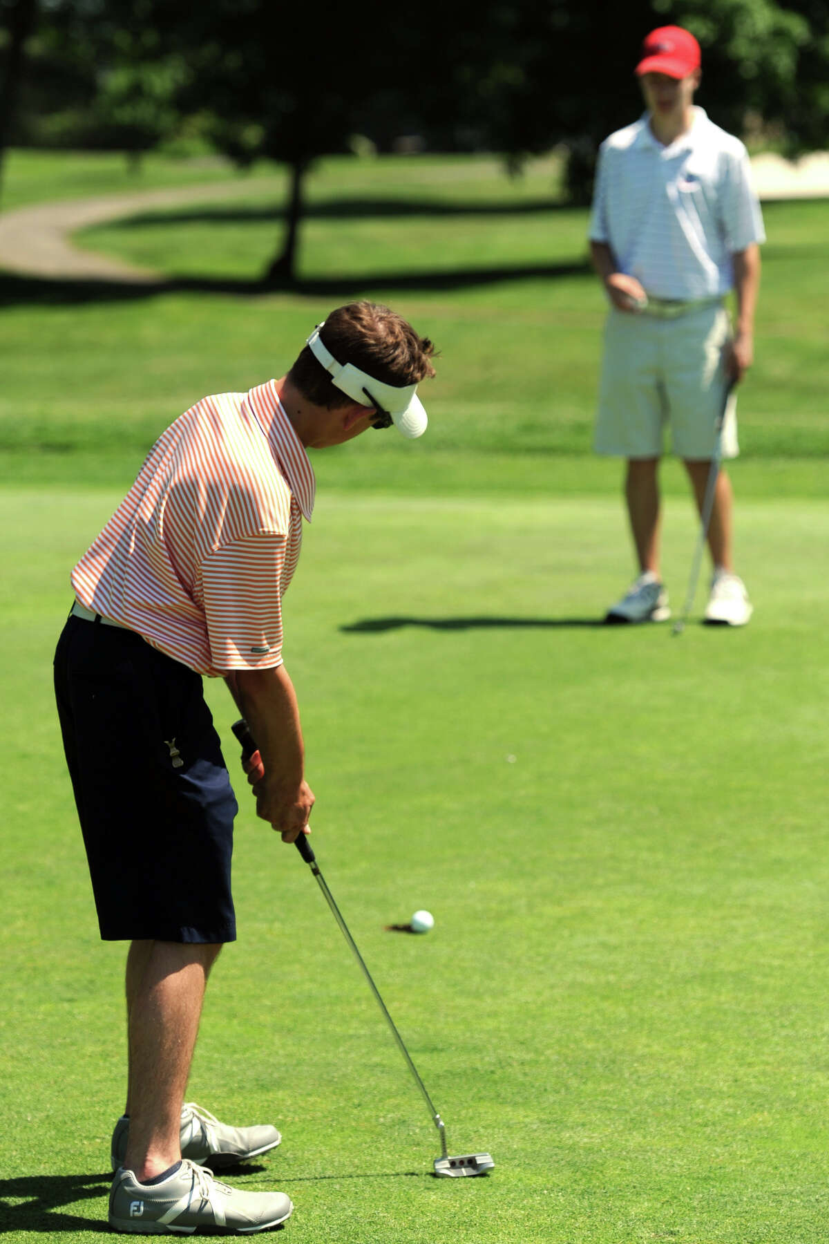 Greenwich wins FCIAC boys golf championship for third straight season