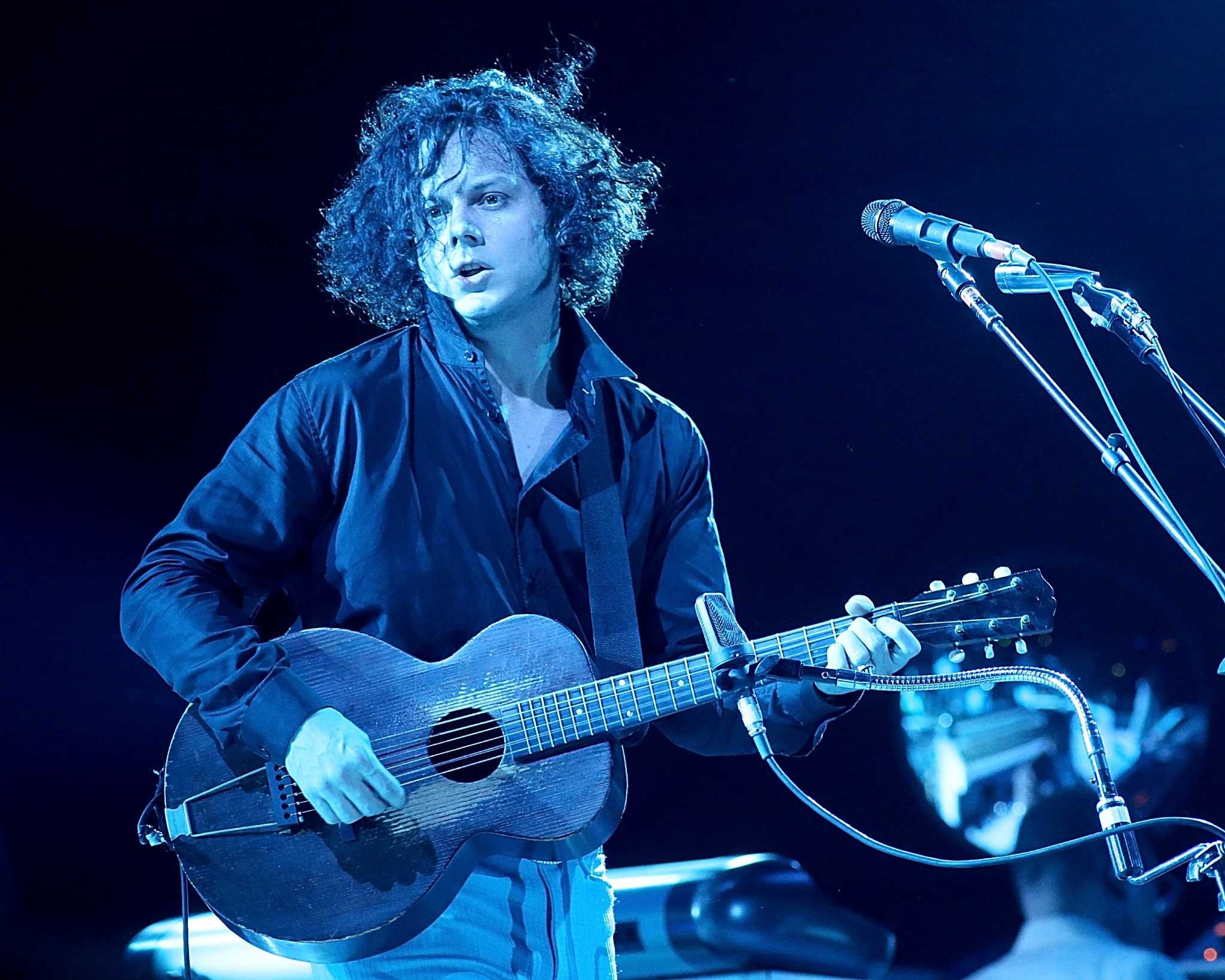 Jack White cancels his tour after his keyboardist dies in Mexico