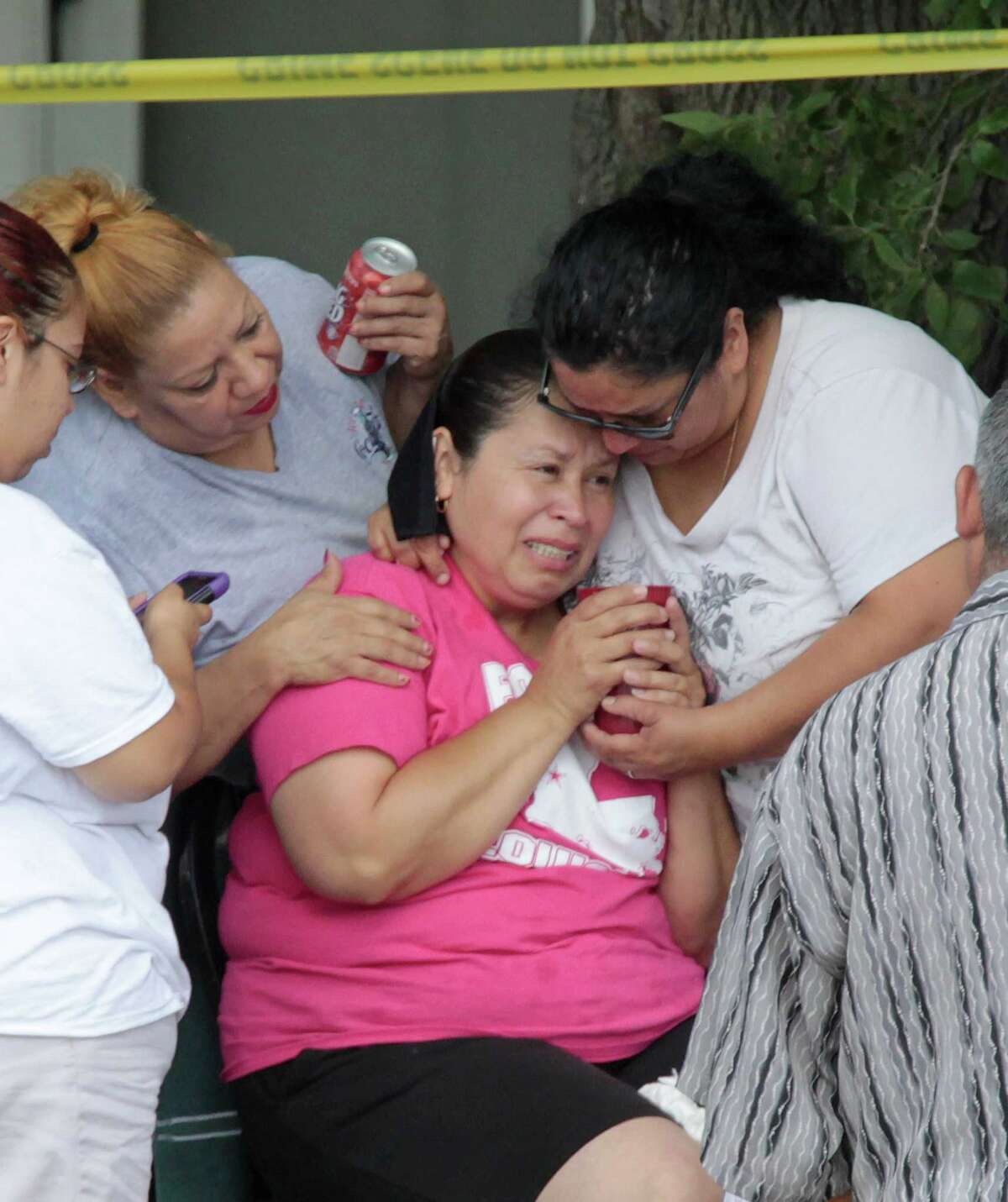 Three Texas women found dead with throats slit