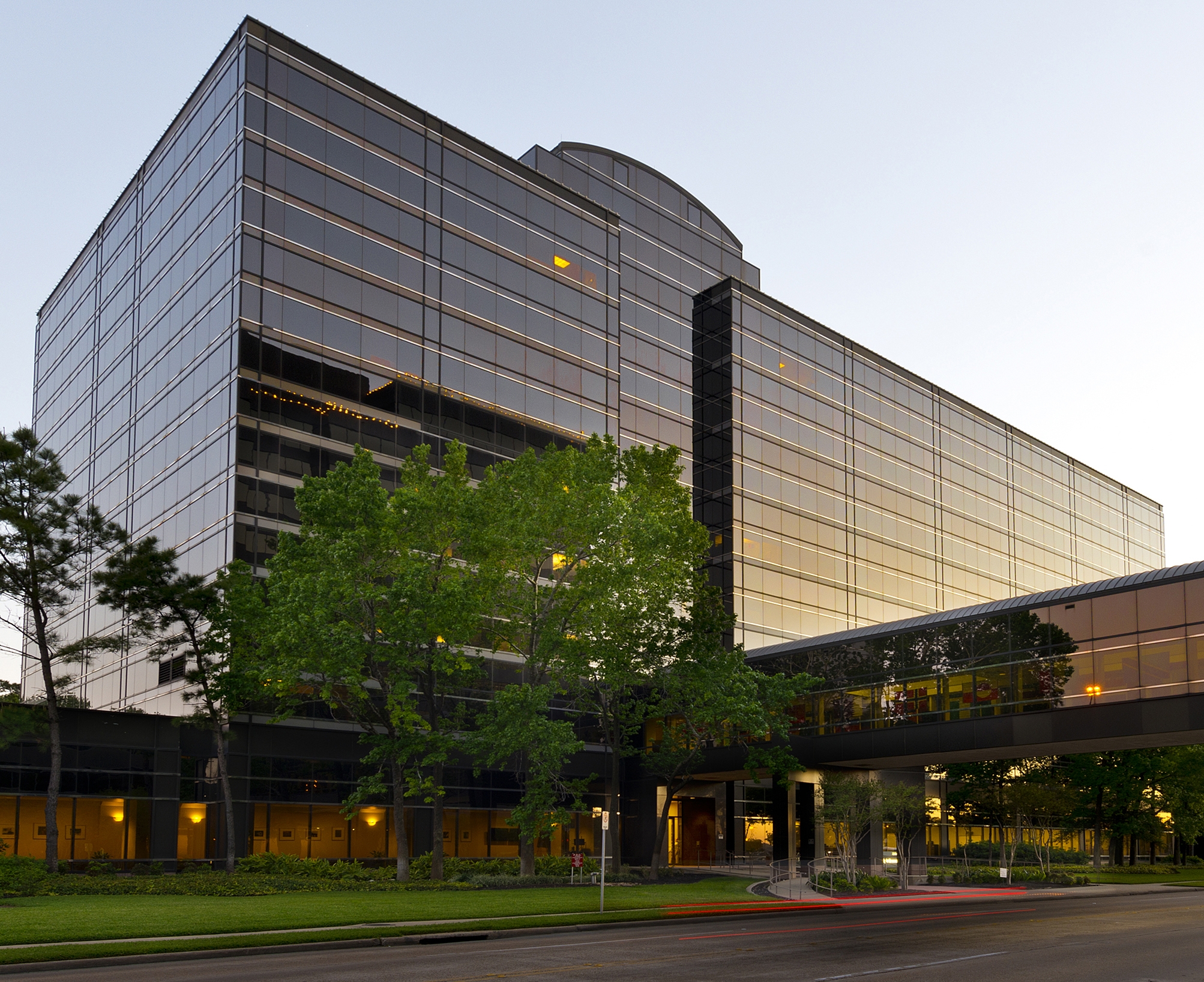 Exxon Mobil selling Greenspoint office building