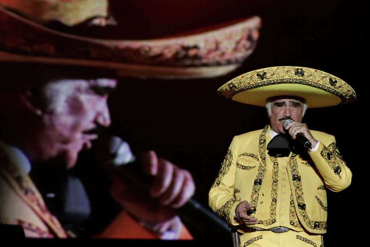 Vicente Fernández isn't keeping quiet after awesome final concert