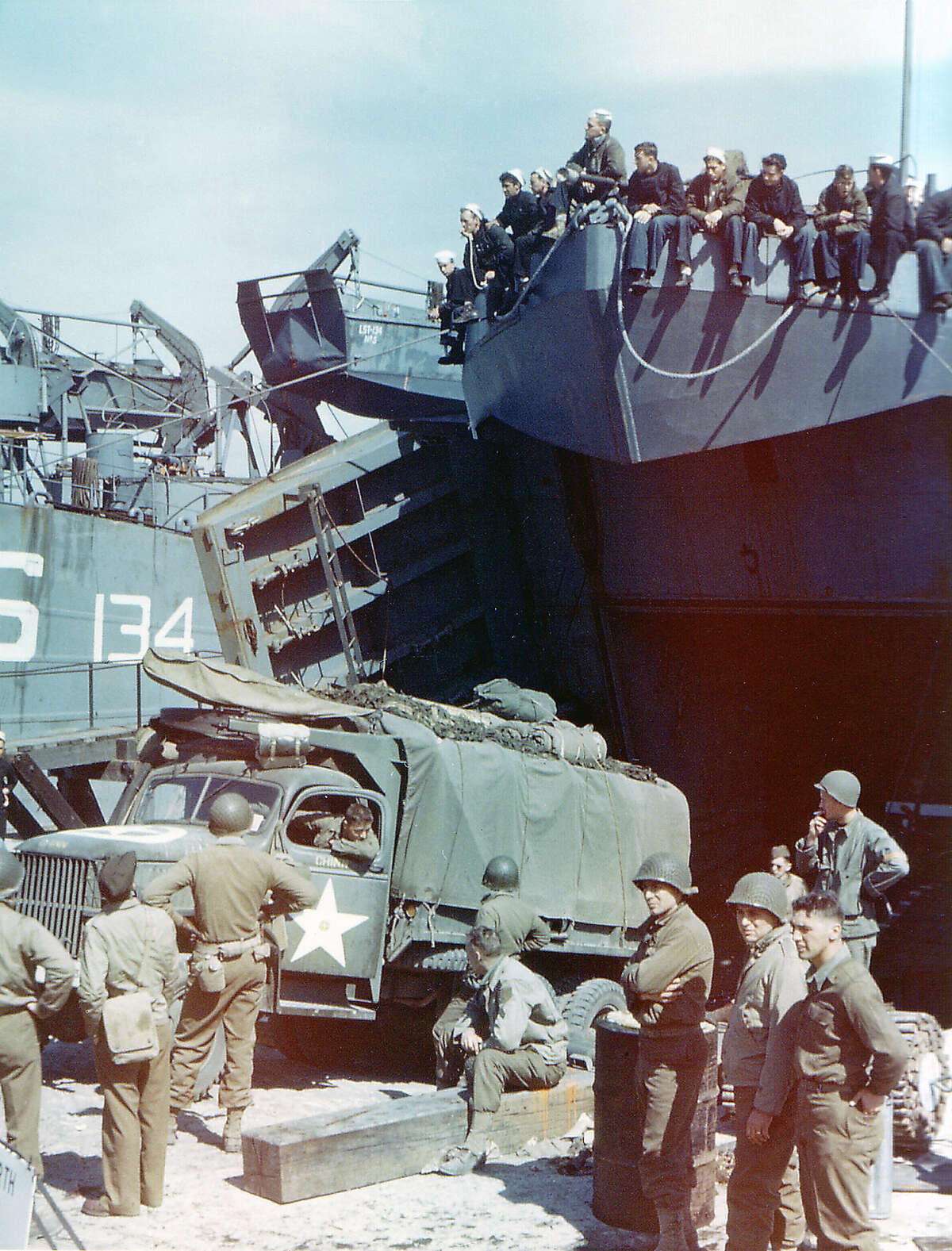 D-Day: The Invasion of Normandy in color photographs