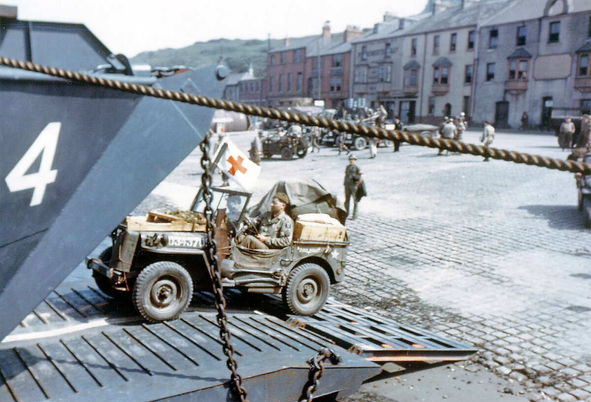 D-Day: The Invasion of Normandy in color photographs