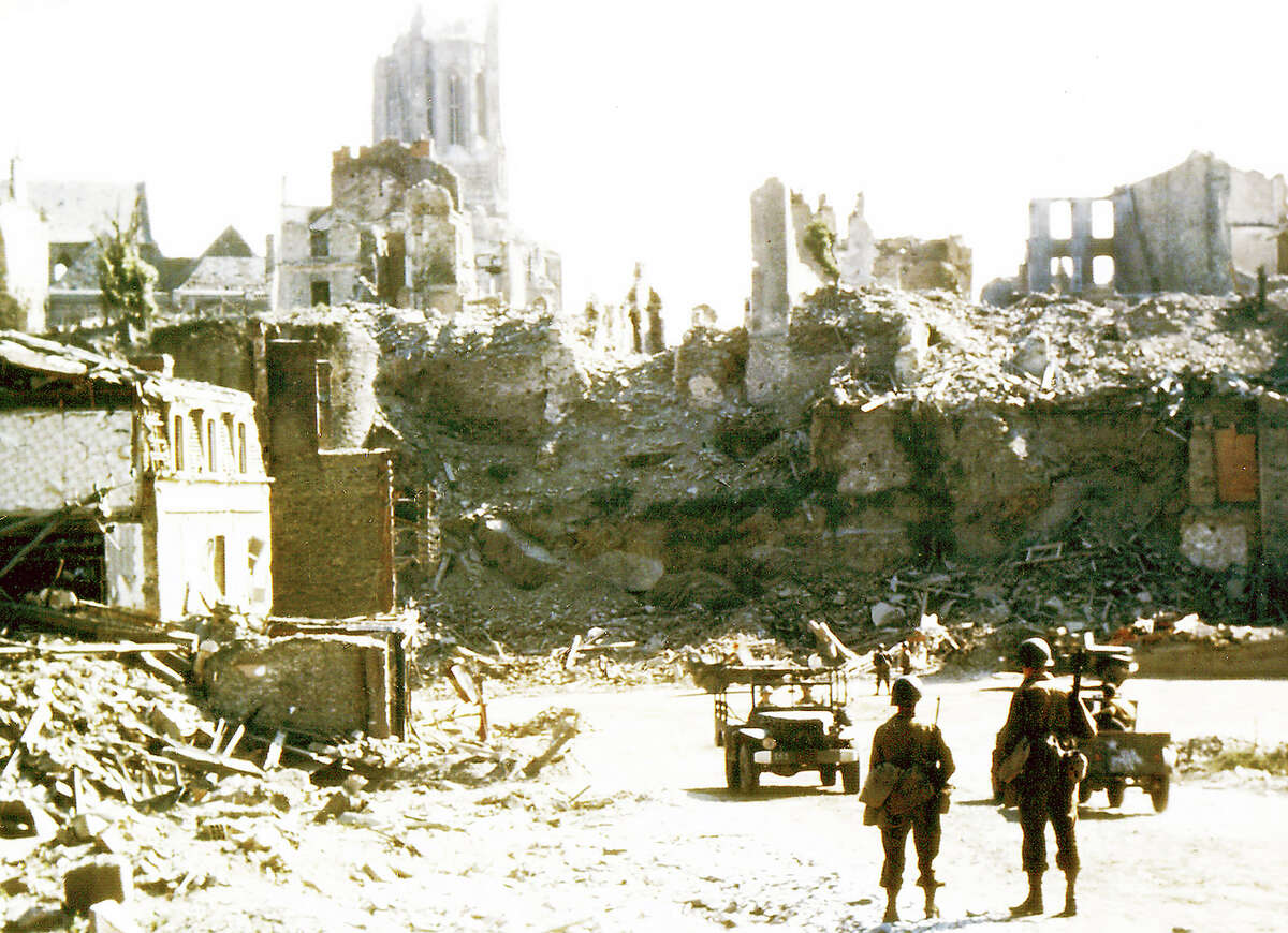 D-Day: The Invasion of Normandy in color photographs