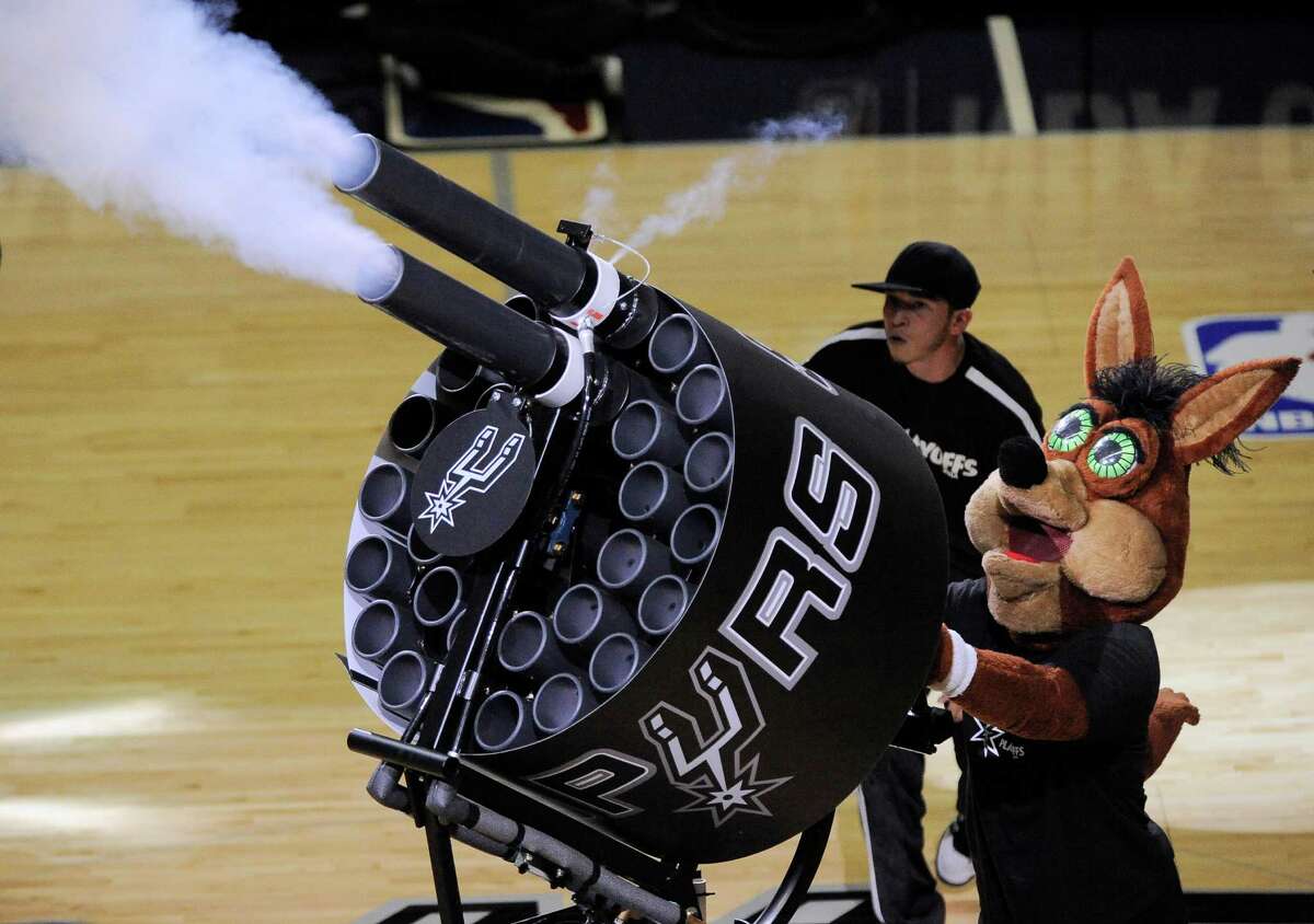 22 things every Spurs fan should know about the Coyote