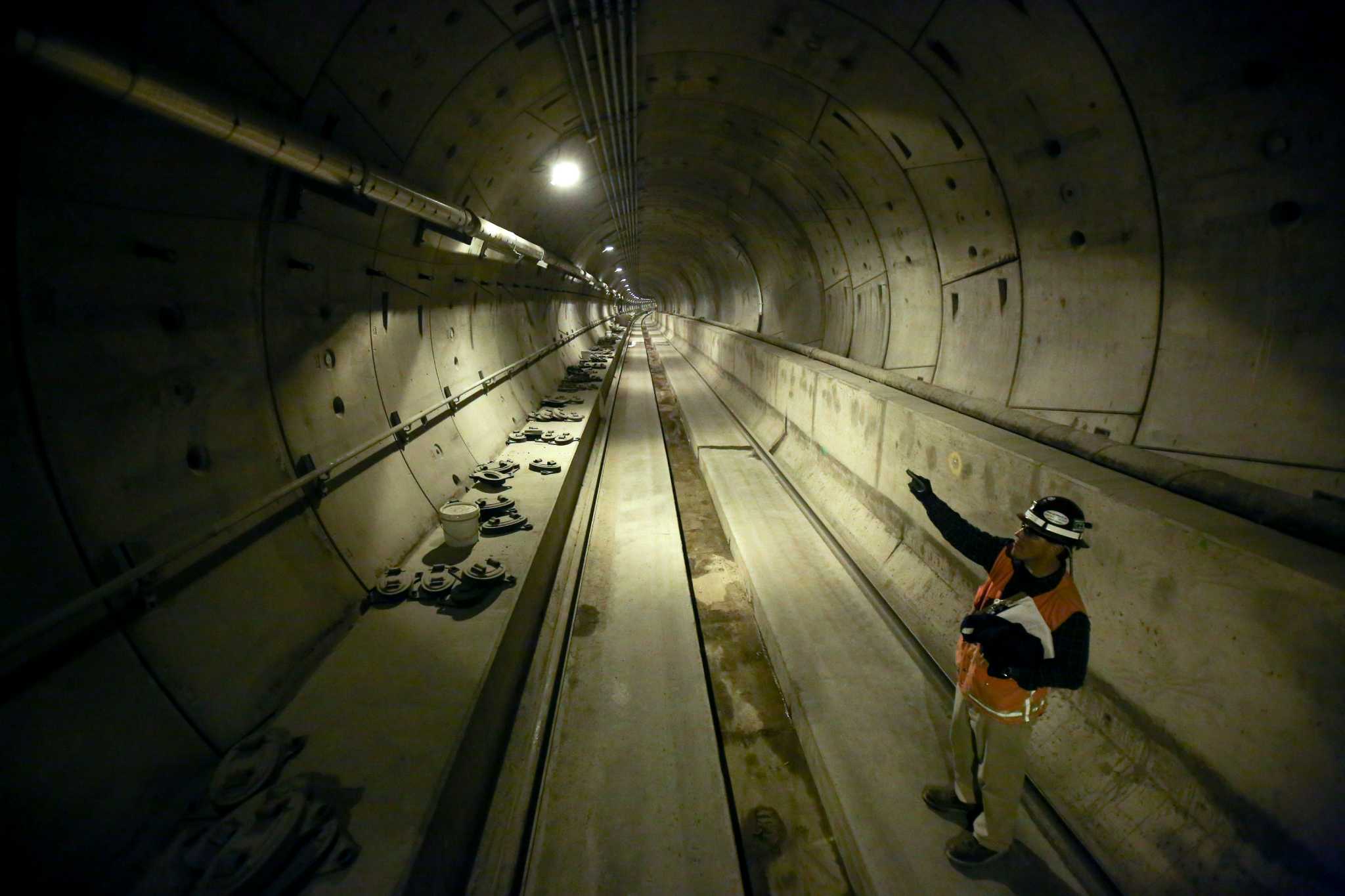 Tour of SoundTransit U-Link light rail tunnels