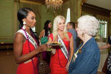 Miss Washington 2014 at the Miss USA pageant