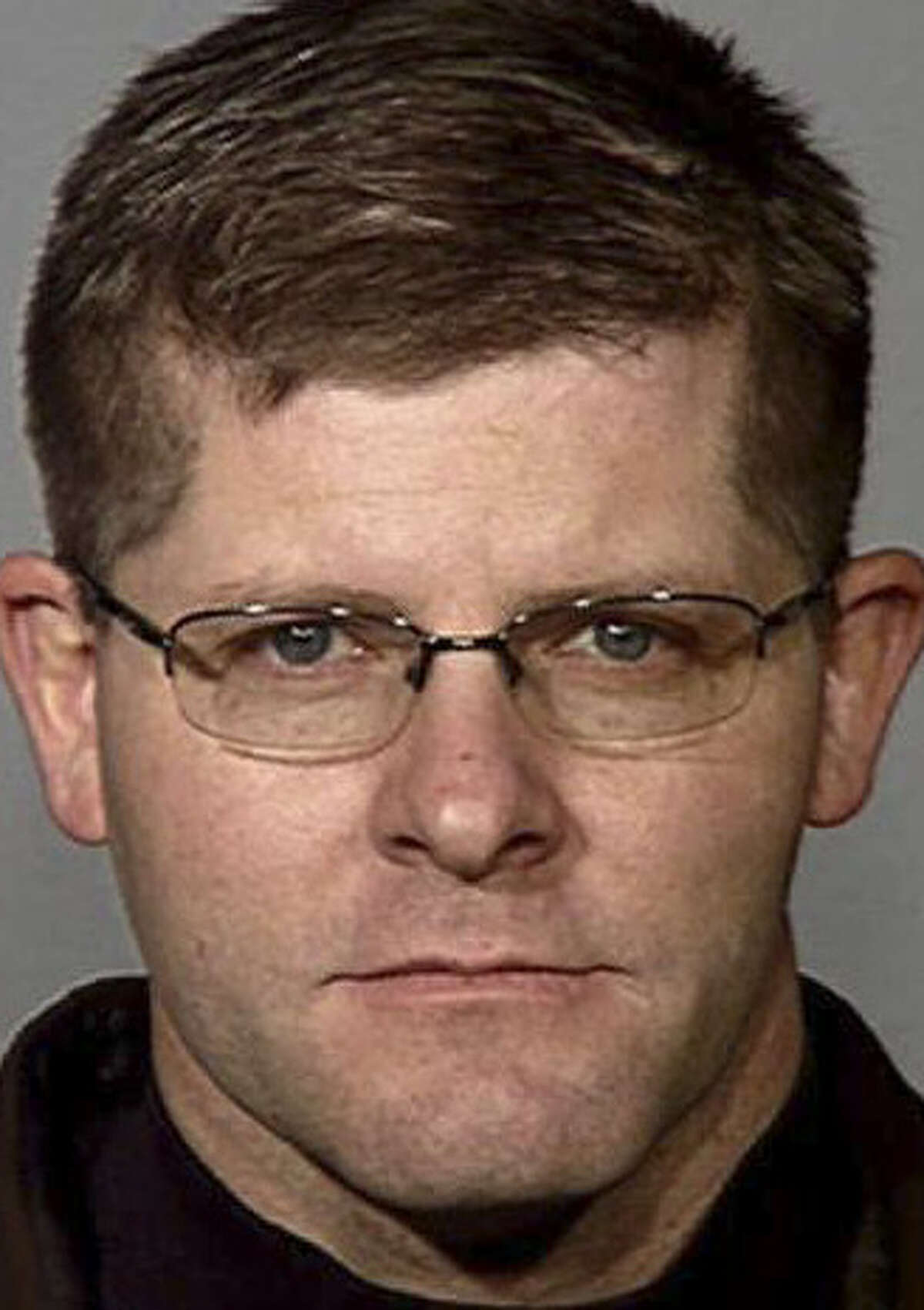 Five dead, including two police officers, in Las Vegas shooting rampage