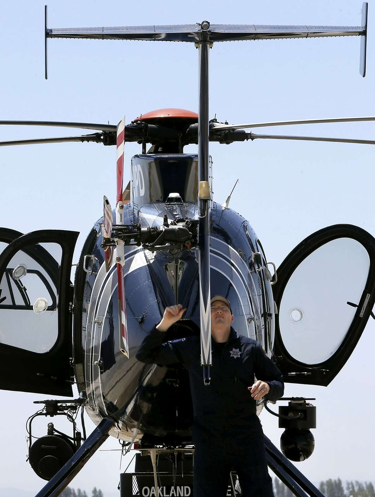 Oakland police ask for funds to double helicopter's air time