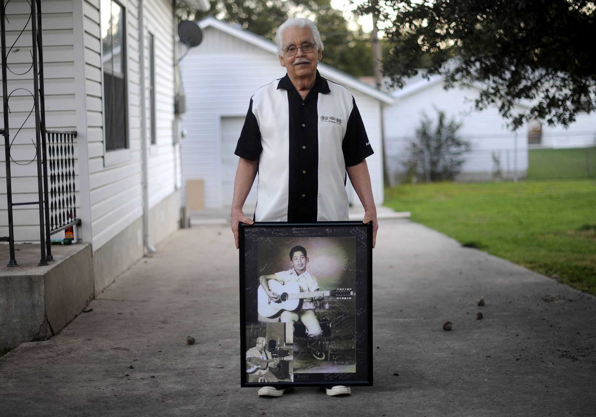 Original Chicano rock 'n' roller dies