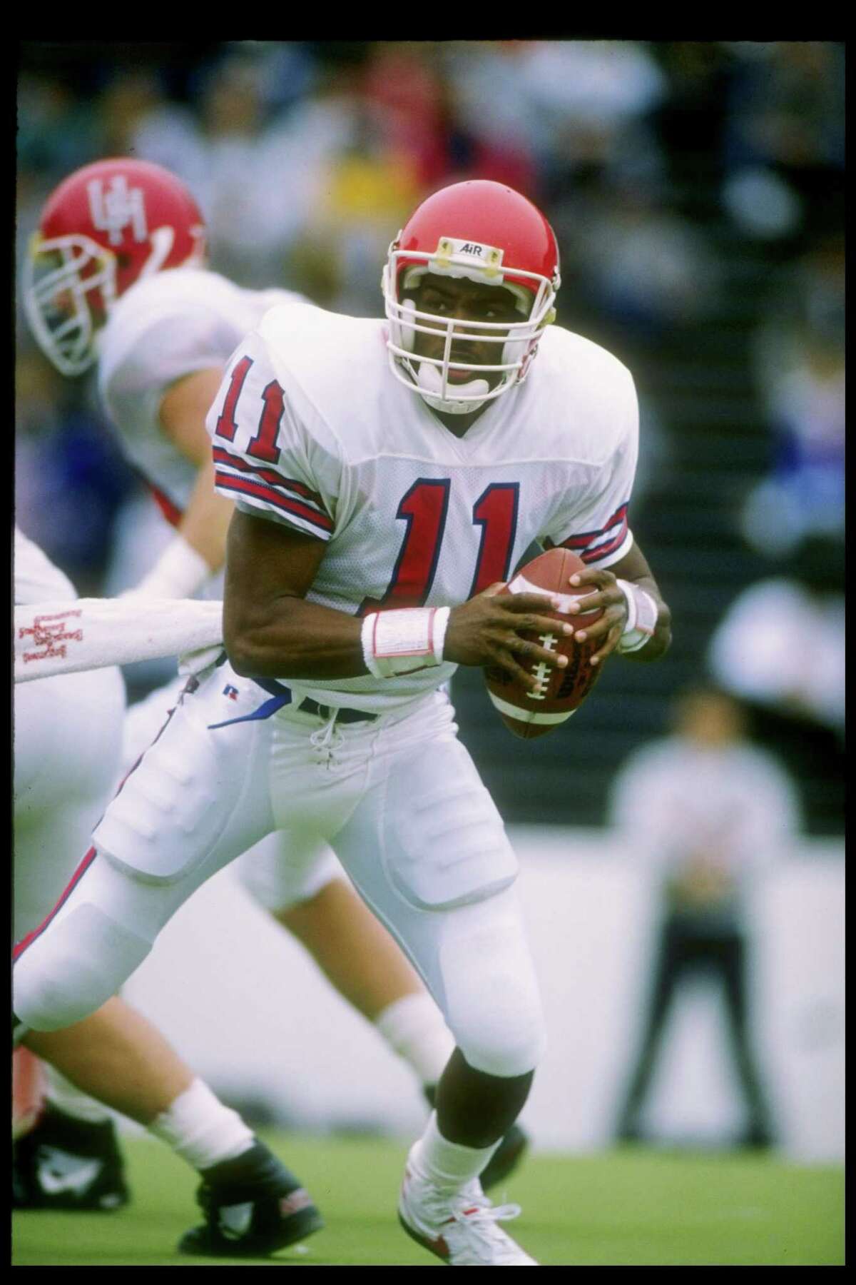 UH honors Heisman winner Andre Ware with 11-yard-line at TDECU Stadium