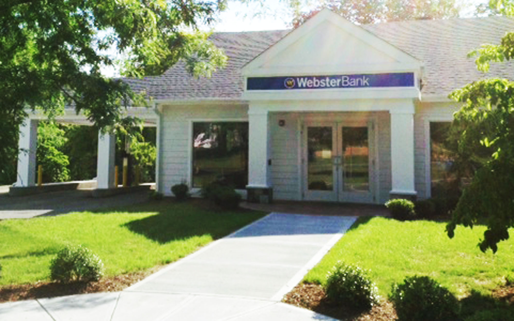 Webster Bank settles in at new, renovated offices