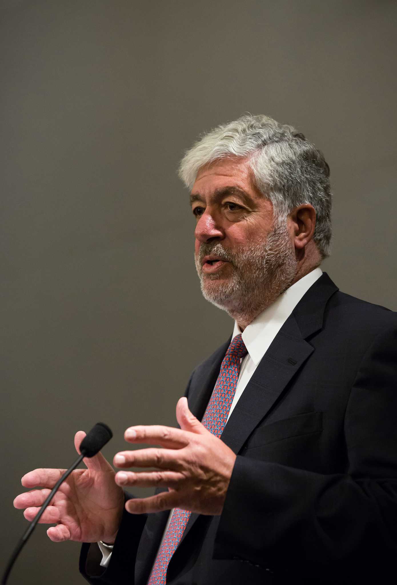 In brief: AIG chooses new chief executive