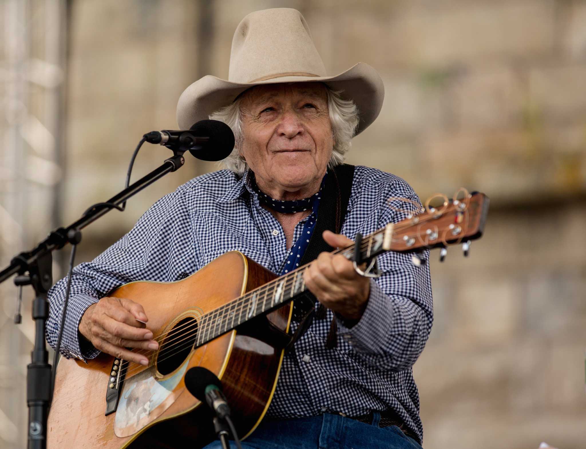 Folk legend Jack Elliott rambles onto the big screen and into town