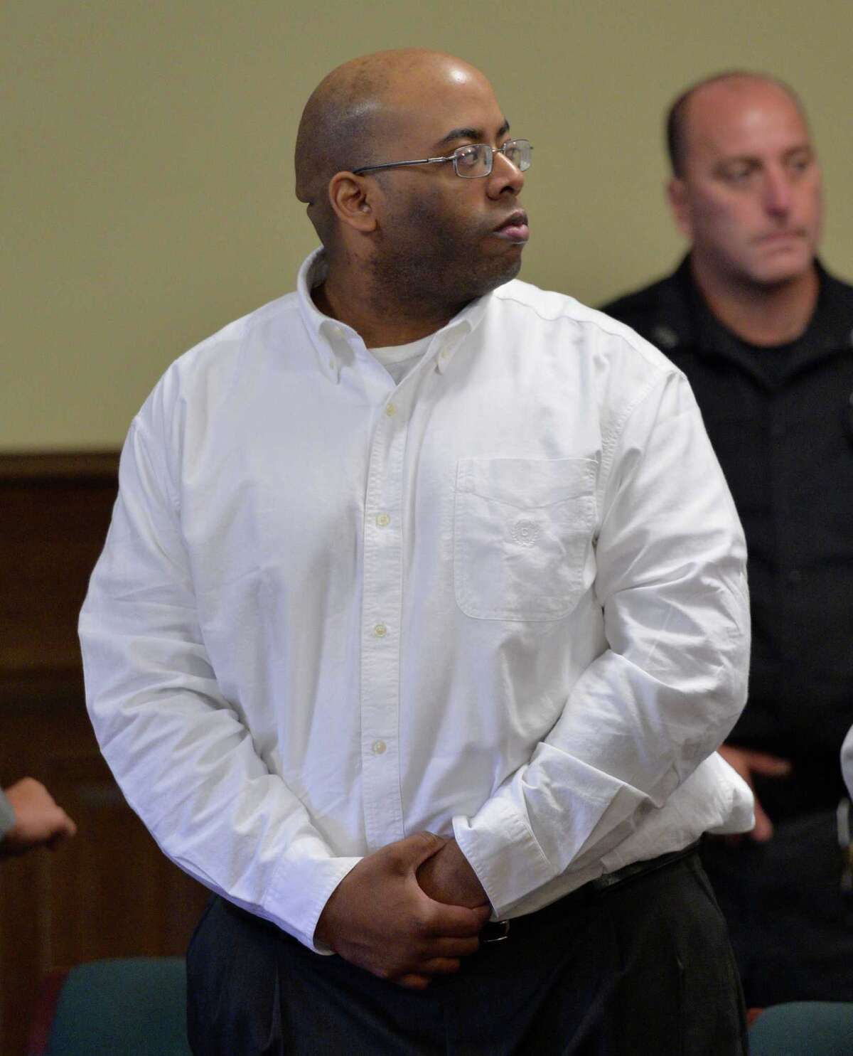 Defense lawyer theatrical in murder trial's closing argument