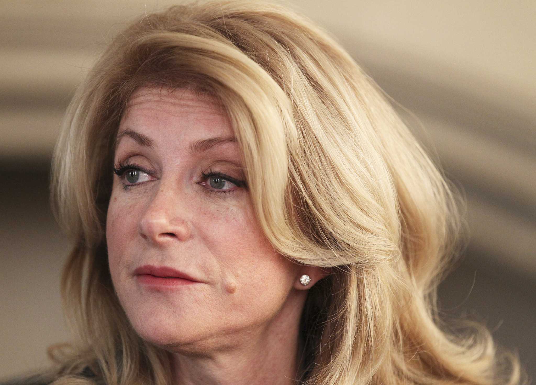 Davis campaign replaces nationally known manager with state lawmaker