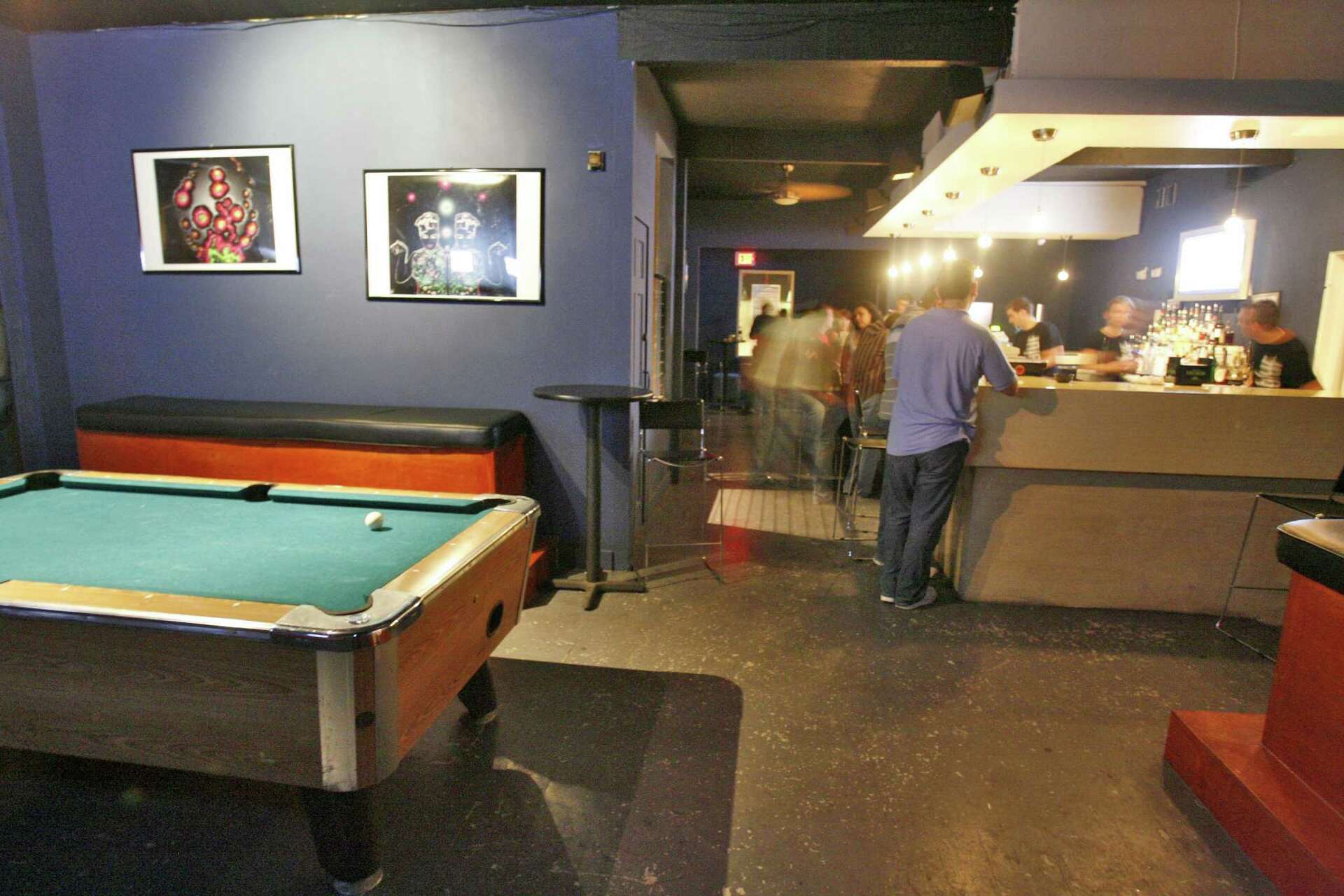 Gay and drag bars in Houston