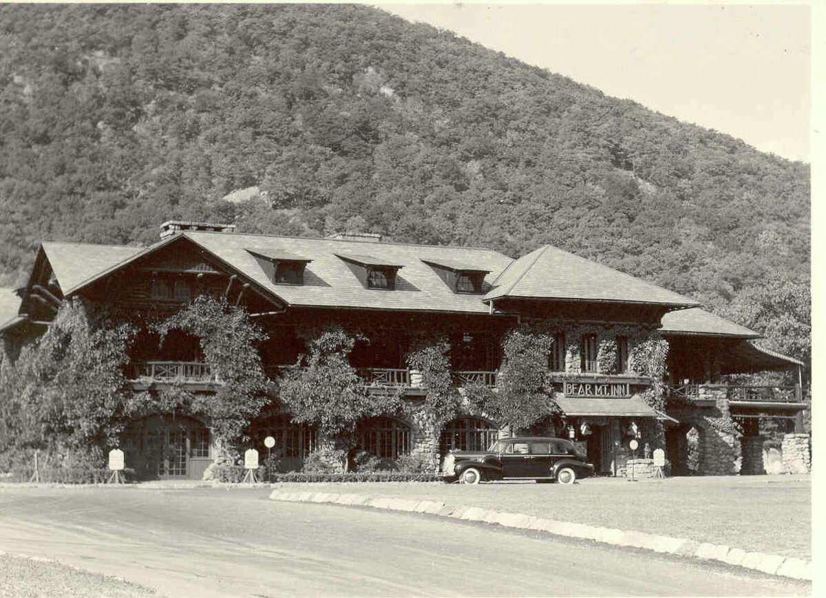 Bear Mountain Inn recalls old-time grand rustic lodges