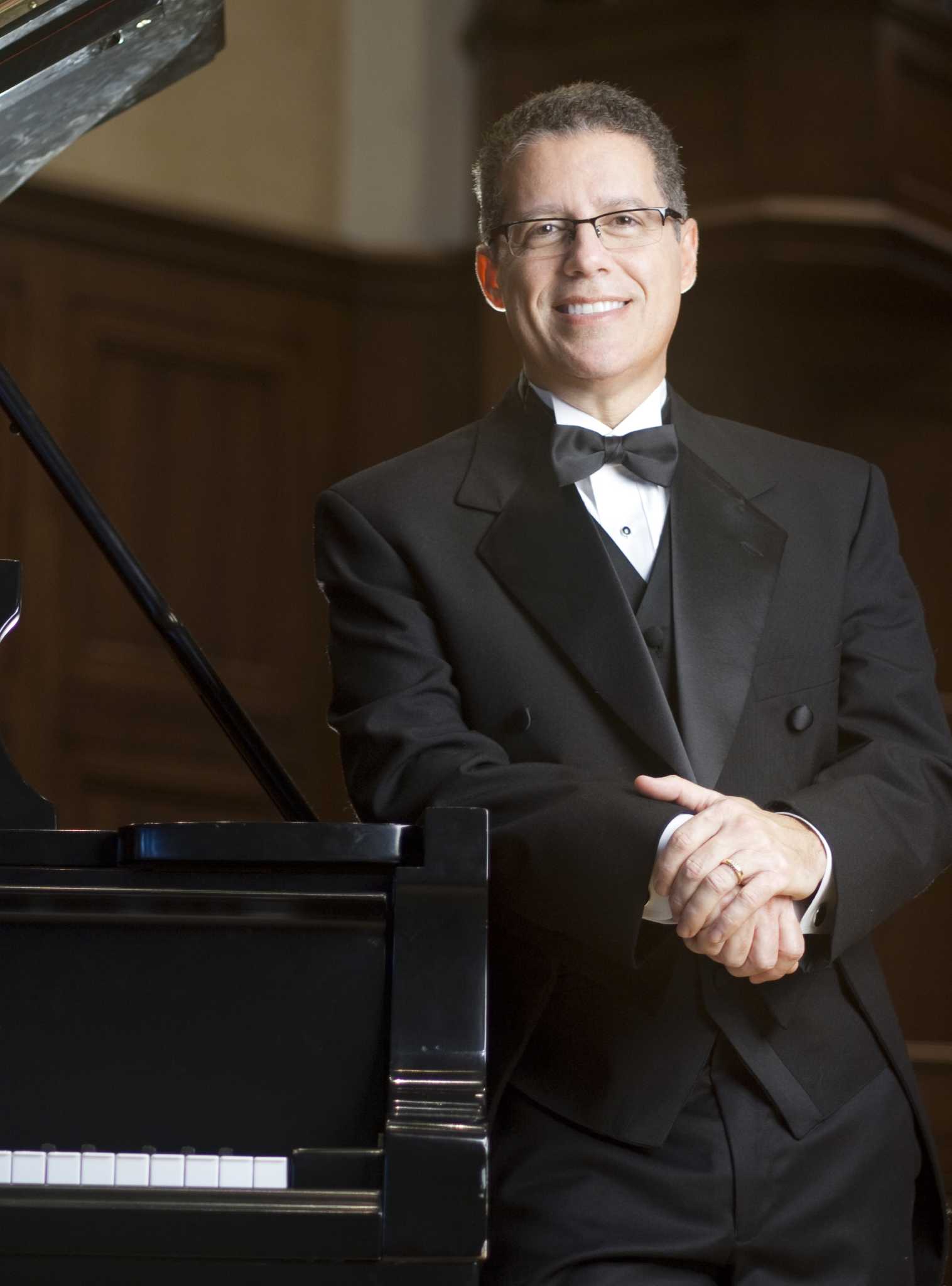 New Albany Pro Musica artistic director named