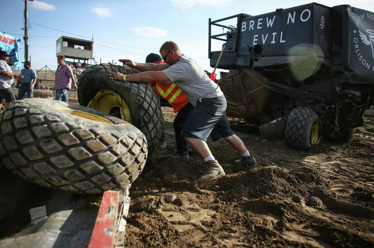 Lind Combine Demolition Derby brings smashup to E. Washington