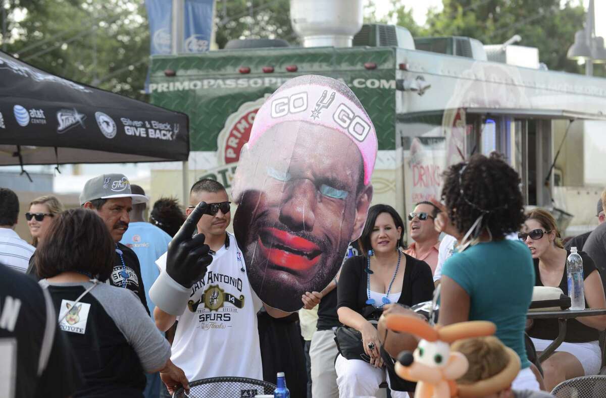 Spurs fan keeps his loyalty close to his chest