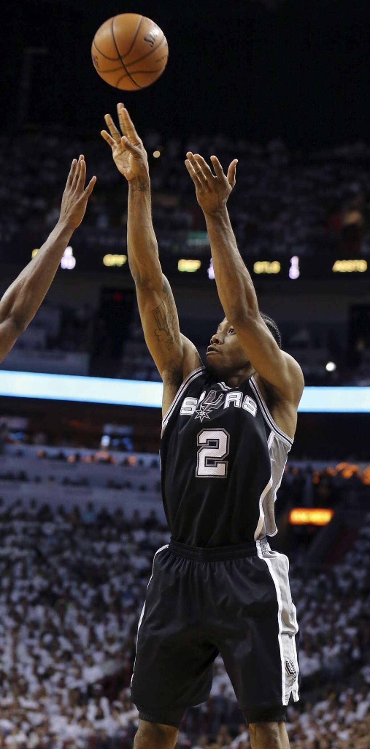 Meet Kawhi Leonard, get an autograph