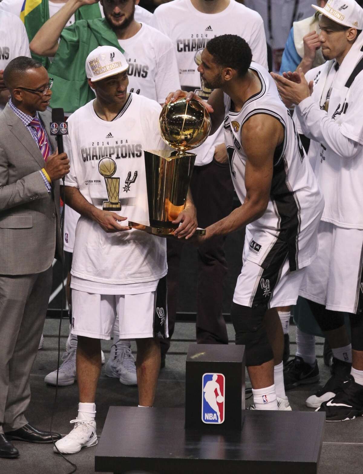 Spurs take a world of selfies on tour with championship trophy