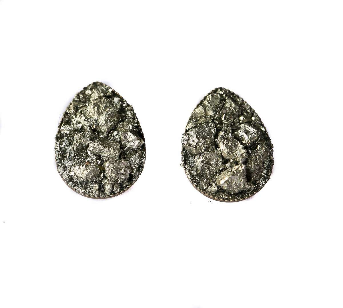 Earthy jewelry that rocks, from fossils to crystals