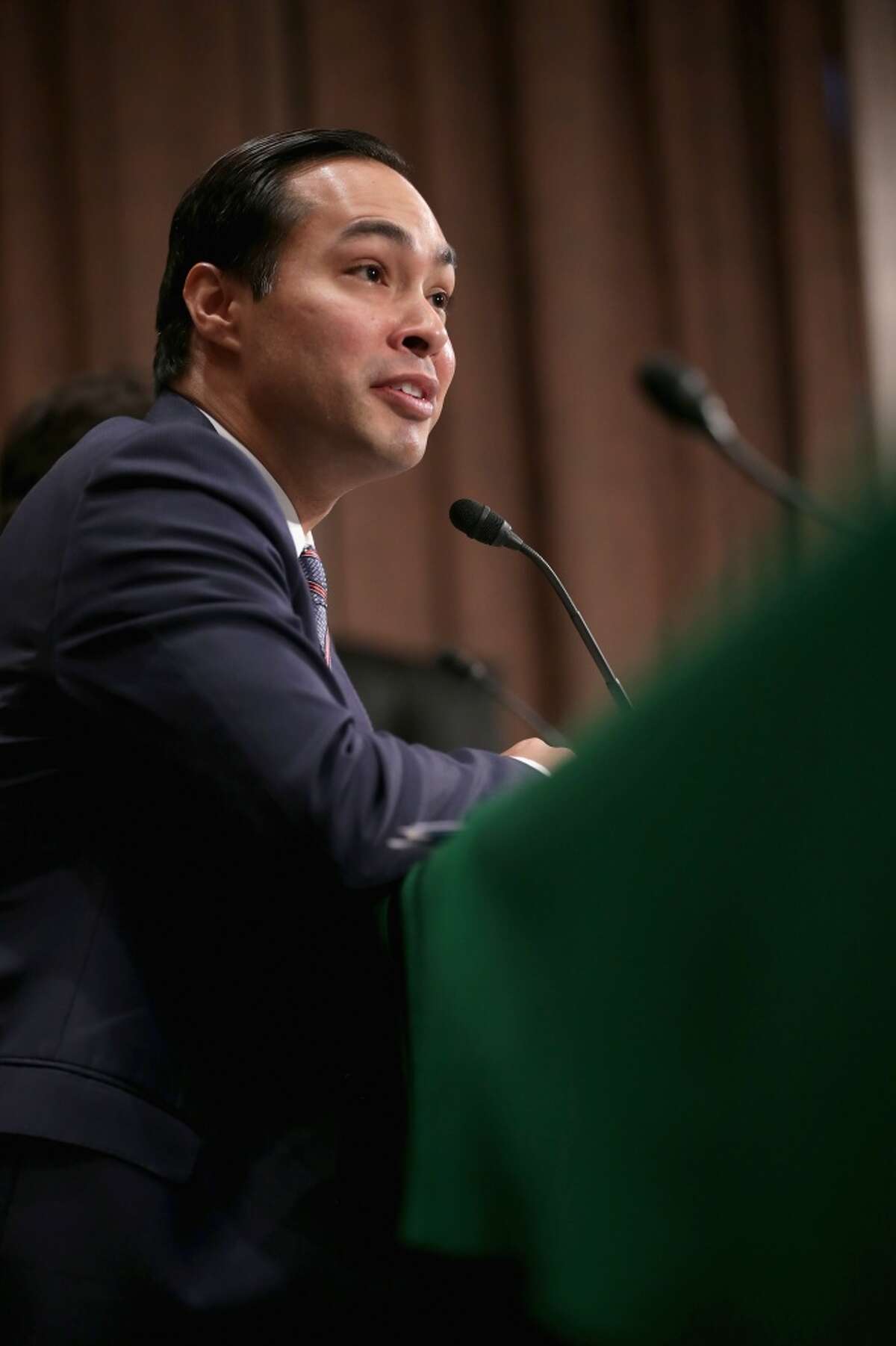 Senate approves Castro as HUD secretary