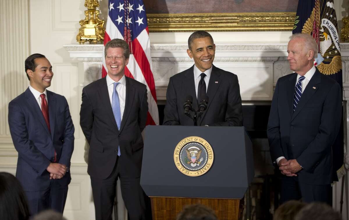 Senate approves Castro as HUD secretary