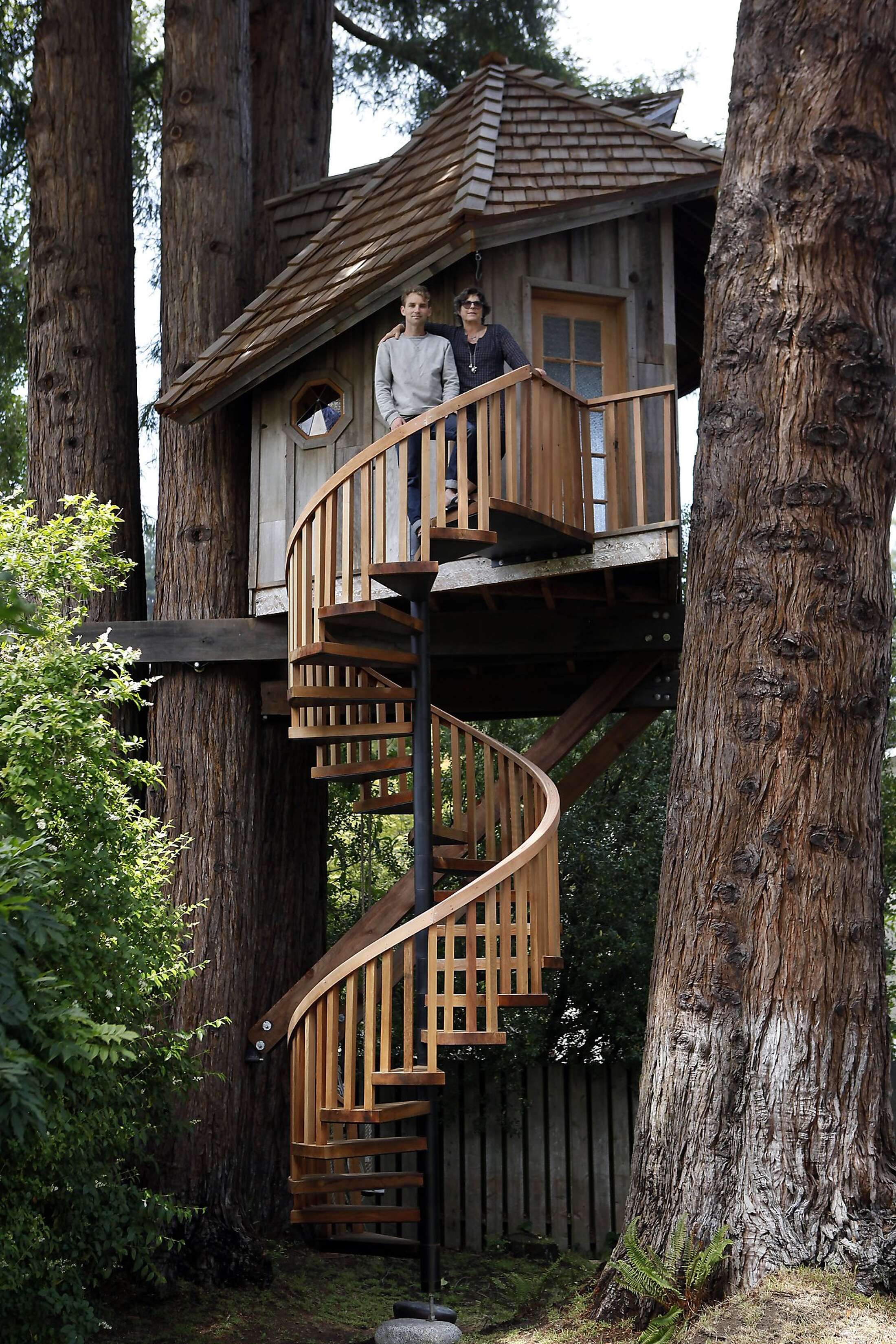 S.F.'s Jay Nelson builds tree houses as works of art