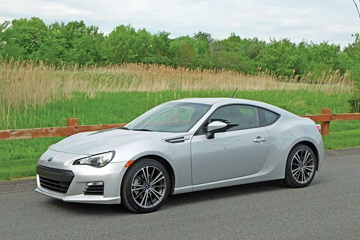 Twin Coupes: 2014 Subaru BRZ