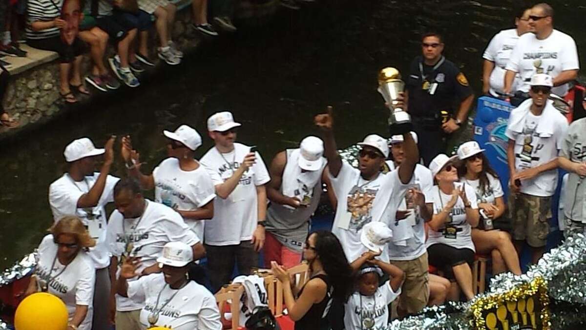 Spurs Caravan tour begins in Laredo