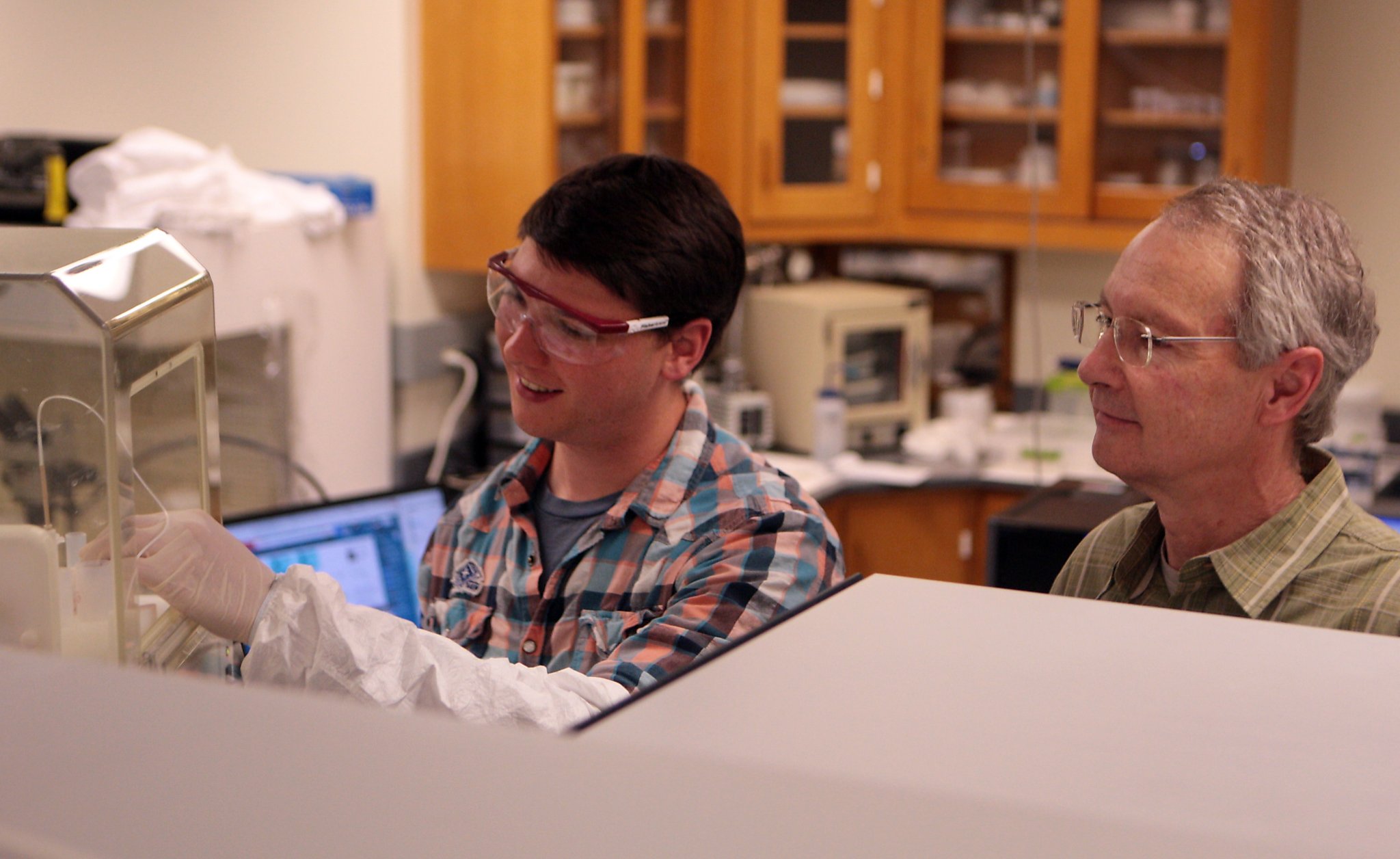 Cal scientist resolves debate on Neandertals' age