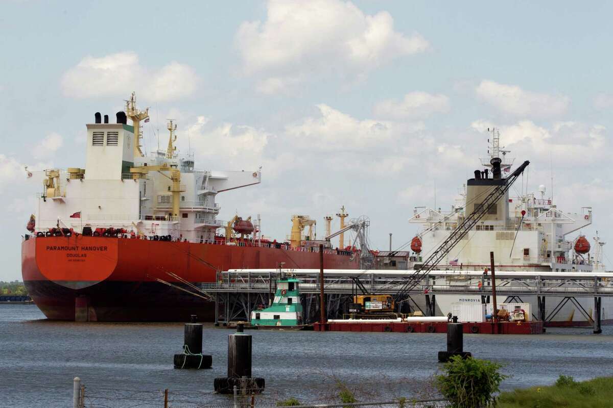 Houston stays atop nation's export list
