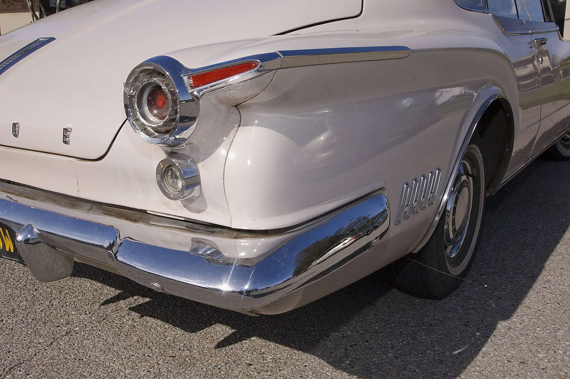 History buff preserves 1962 Dodge Lancer GT