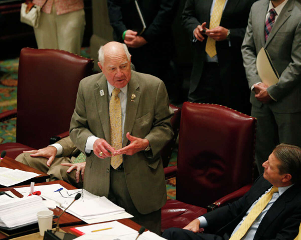 Former state Sen. Bill Larkin dies