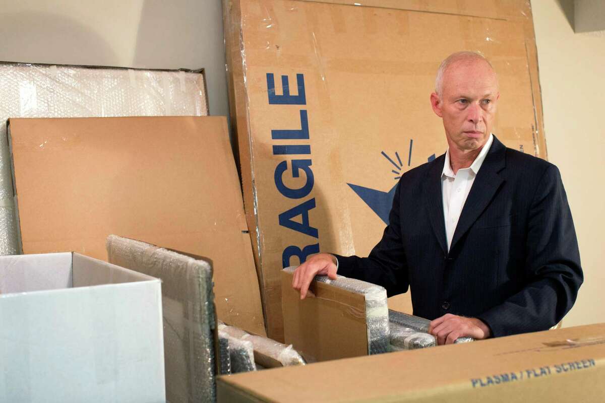 Spray-painted Banksy rat finds new audience in 'enemy territory’