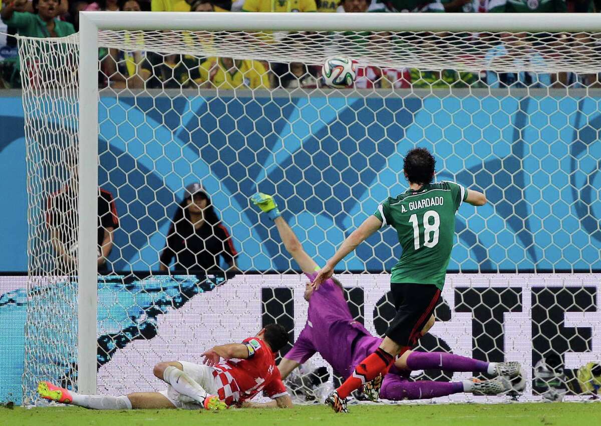 World Cup: Mexico scores three goals in second half to beat Croatia