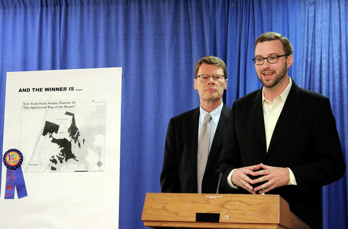 Groups slam proposal for redistricting reform