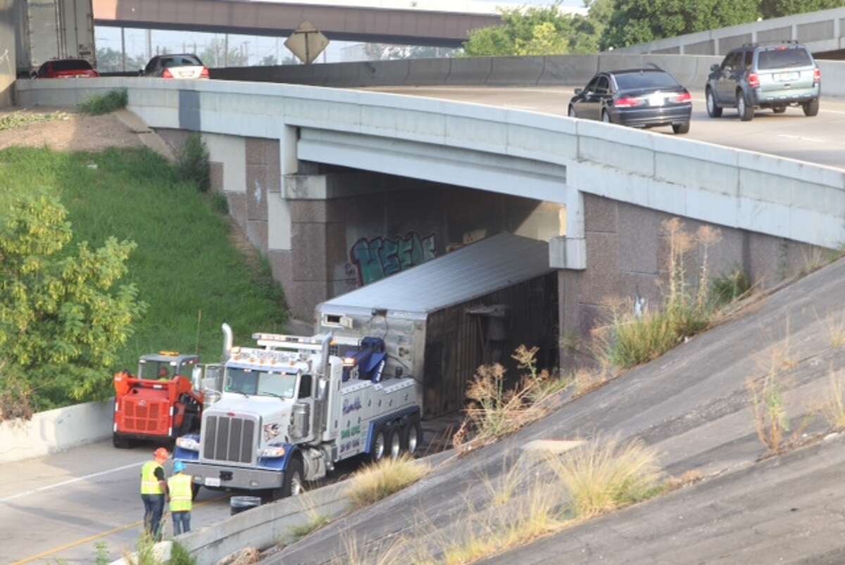 Big rig crash snarls traffic near downtown