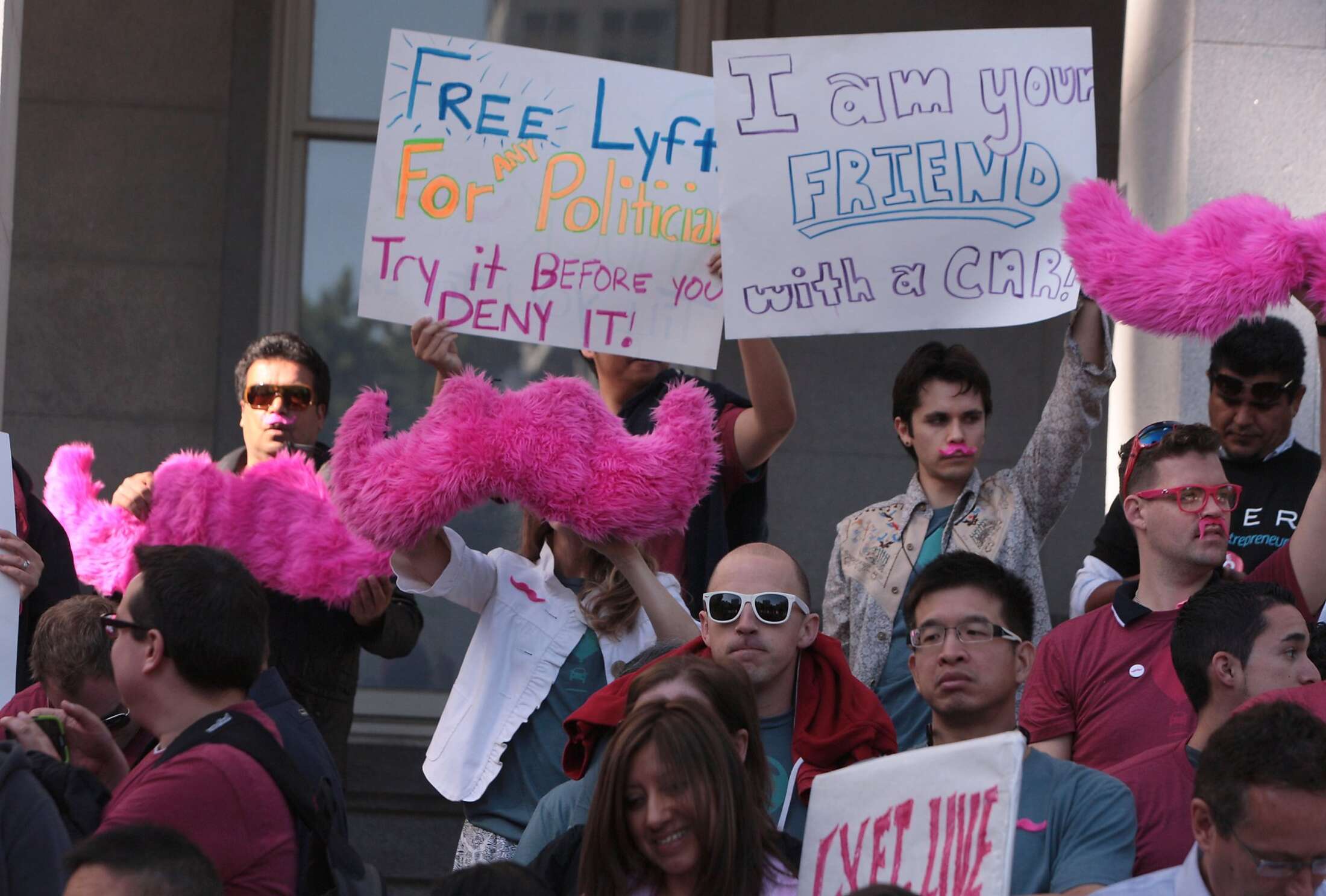Uber, Lyft, Airbnb harness users to lobby lawmakers for them